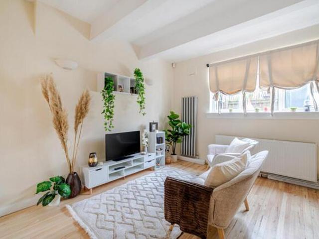 For Sale 2 Bedroom Apartment Londres Greater London DS101025382