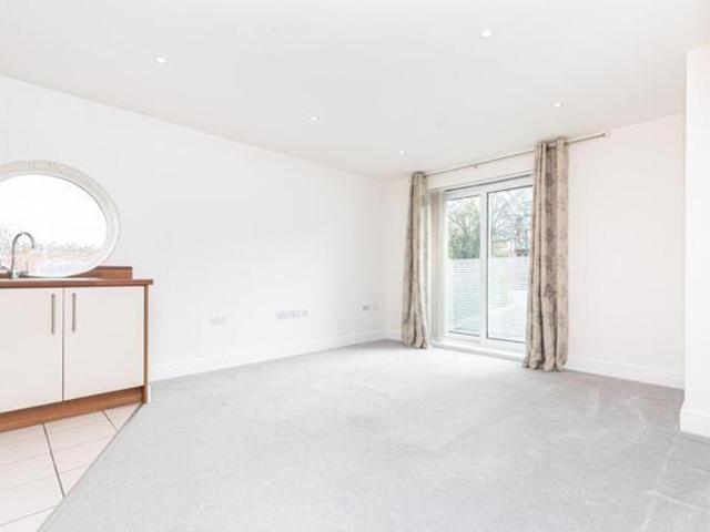 For Sale 2 Bedroom Apartment Poole Poole DLS99277756
