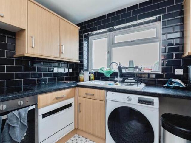 For Sale 2 Bedroom Apartment Poole Poole DLS99688240