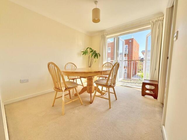 For Sale 2 Bedroom Apartment Poole Poole DS99344868