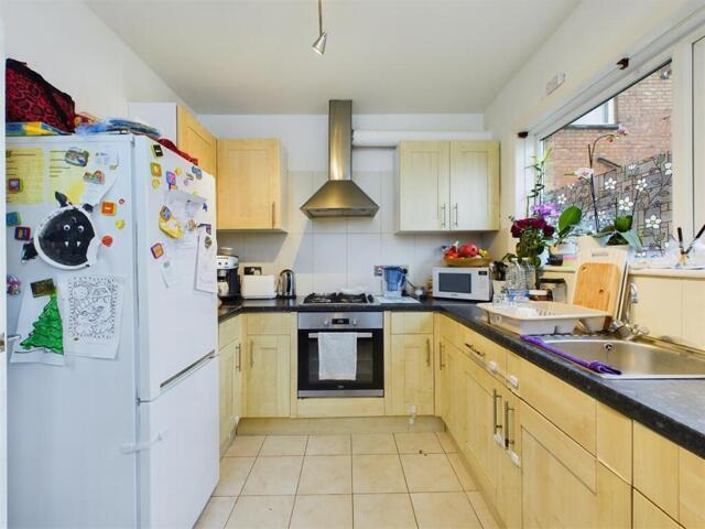 For Sale 2 Bedroom Apartment Portsmouth Hampshire DS101231687