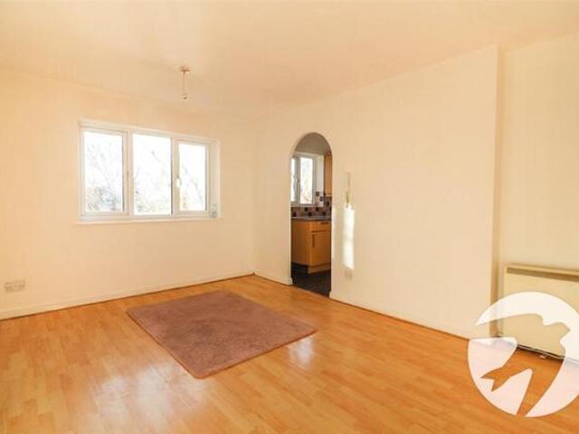 For Sale 2 Bedroom Apartment Rainham Greater London DLS98404544