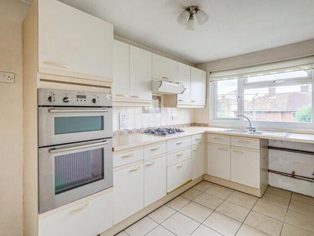 For Sale 2 Bedroom Apartment Rayleigh Essex DS98930164