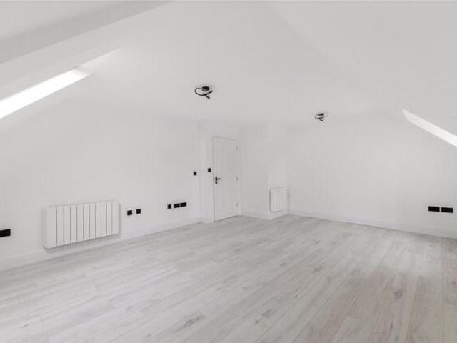 For Sale 2 Bedroom Apartment Richmond Greater London DS101675168