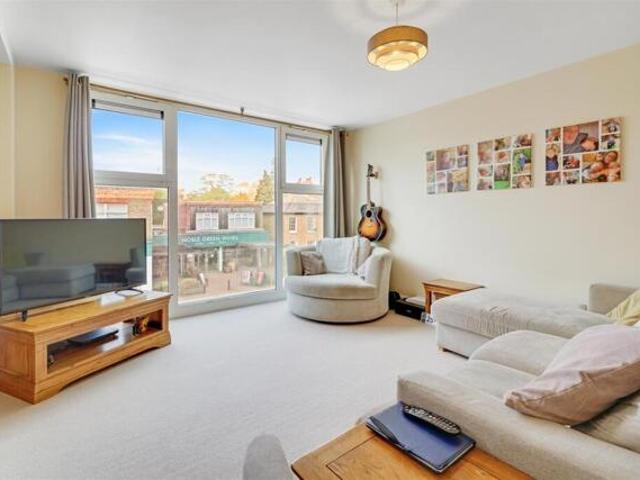 For Sale 2 Bedroom Apartment Richmond Upon Thames Greater London DLS100426576