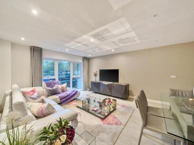 For Sale 2 Bedroom Apartment Stanmore Greater London DLS101891884