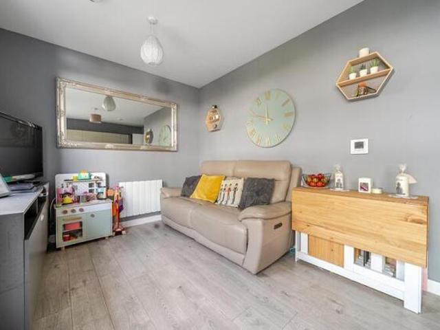 For Sale 2 Bedroom Apartment Stevenage Hertfordshire DLS101100055