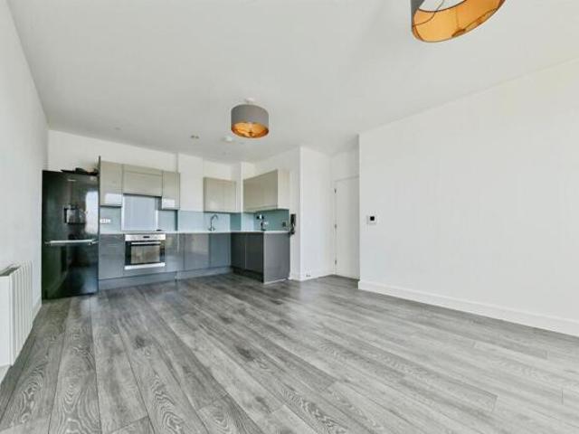 For Sale 2 Bedroom Apartment Stevenage Hertfordshire DS99986479