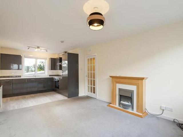 For Sale 2 Bedroom Apartment Stirling Stirling DLS101025710