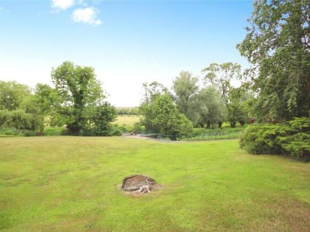 For Sale 2 Bedroom Apartment Stoneleigh Warwickshire DS98969045