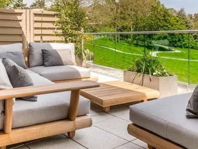For Sale 2 Bedroom Apartment Sunningdale Berkshire DLS96174162