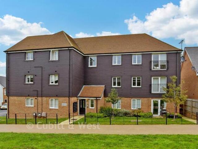 For Sale 2 Bedroom Apartment Surrey Great London DS98278085