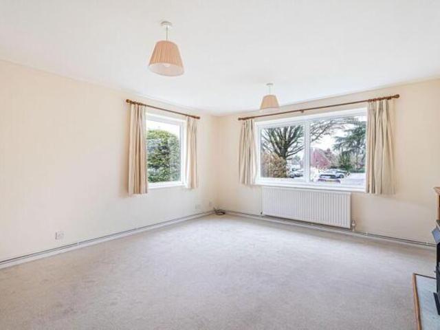 For Sale 2 Bedroom Apartment Surrey Surrey DLS100456330