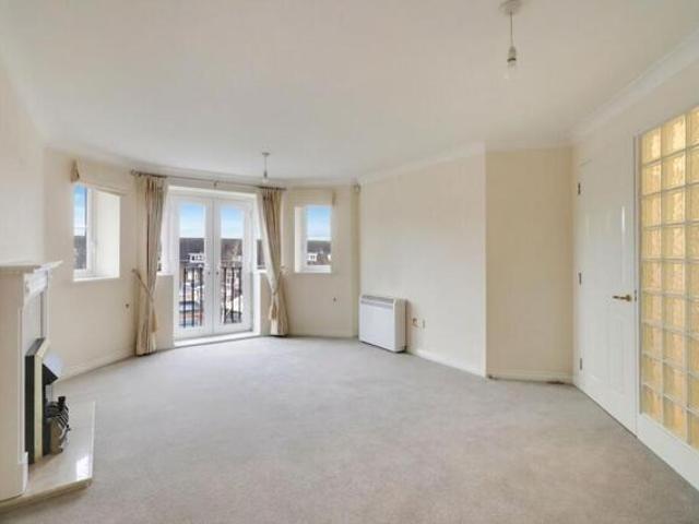For Sale 2 Bedroom Apartment Surrey Surrey DLS100881504
