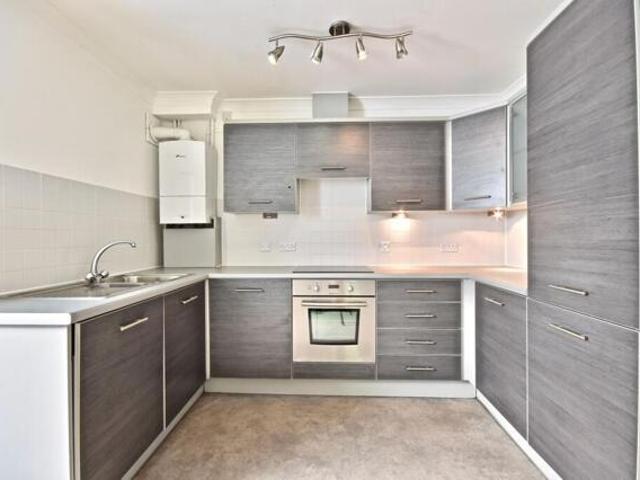 For Sale 2 Bedroom Apartment Surrey Surrey DS100158473