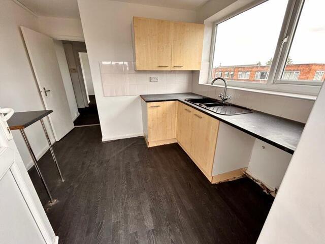 For Sale 2 Bedroom Apartment Sutton Coldfield Birmingham DS99092774