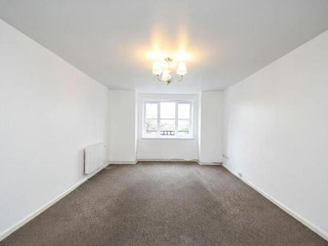 For Sale 2 Bedroom Apartment Salford Salford DLS101677812