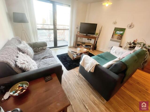 For Sale 2 Bedroom Apartment Salford Salford DS98834867