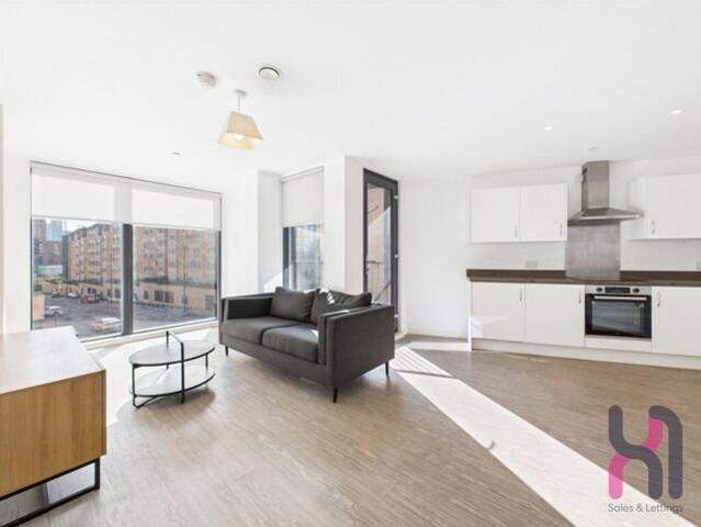 For Sale 2 Bedroom Apartment Salford Salford DS99774009