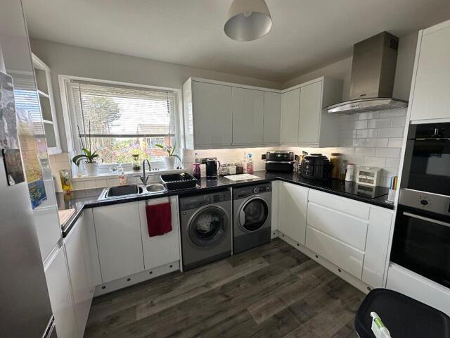 For Sale 2 Bedroom Apartment Slough Slough DS100786479