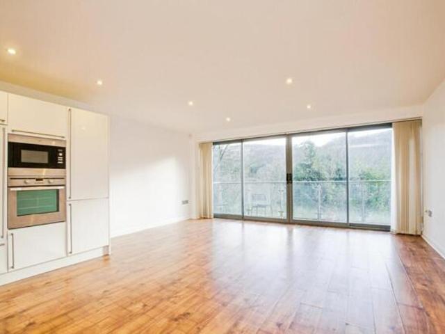 For Sale 2 Bedroom Apartment Sowerby Bridge Calderdale DS98834629