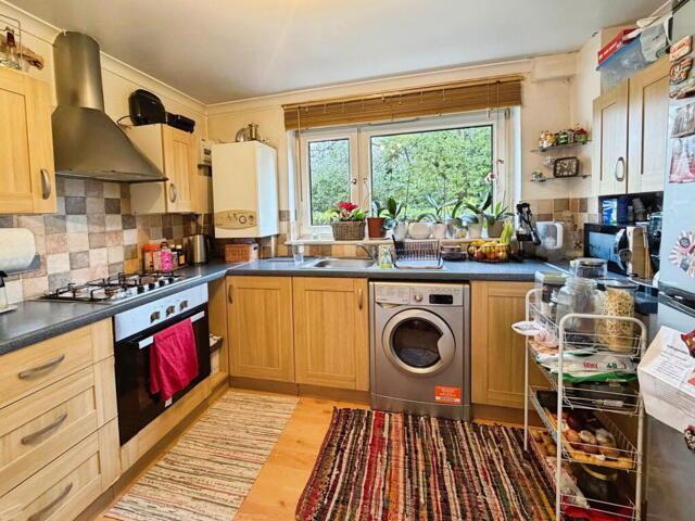 For Sale 2 Bedroom Apartment Southampton Southampton DLS100988156
