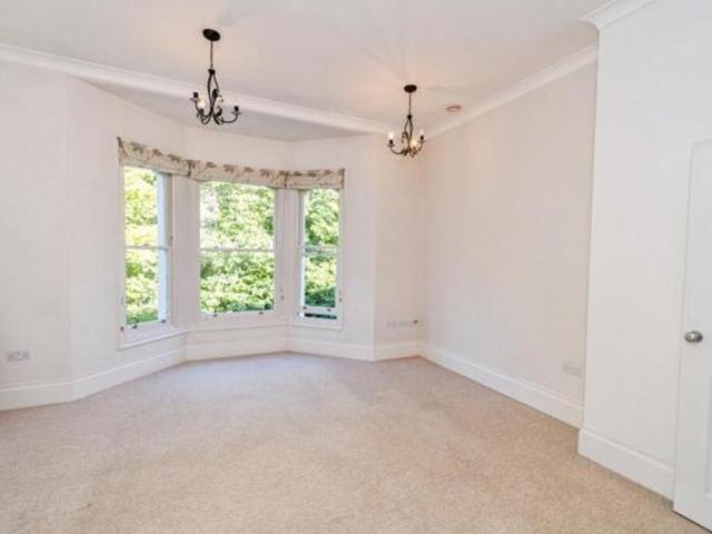 For Sale 2 Bedroom Apartment Southampton Southampton DLS101352040