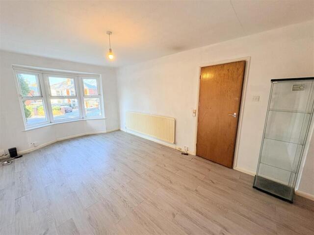 For Sale 2 Bedroom Apartment Southampton Southampton DS98903433