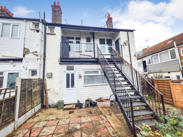 For Sale 2 Bedroom Apartment Southend On Sea Southend on Sea DLS99161731