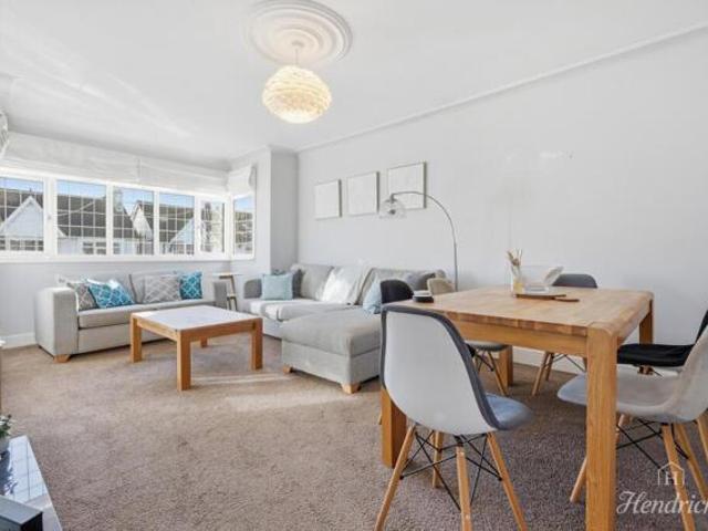 For Sale 2 Bedroom Apartment Southend On Sea Southend On Sea DS98903731