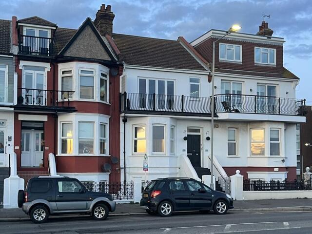 For Sale 2 Bedroom Apartment Southend On Sea Southend on Sea DS100786947