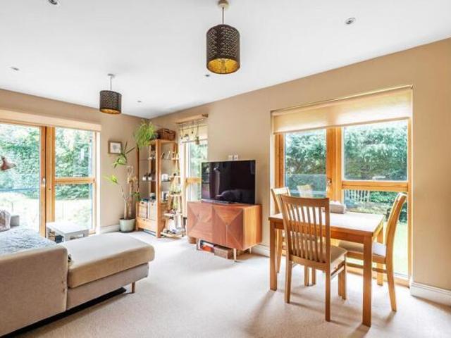 For Sale 2 Bedroom Apartment Tunbridge Wells Kent DS98205048