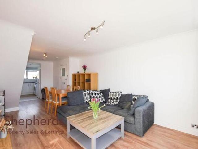 For Sale 2 Bedroom Apartment Turners Hill West Sussex DLS100685374