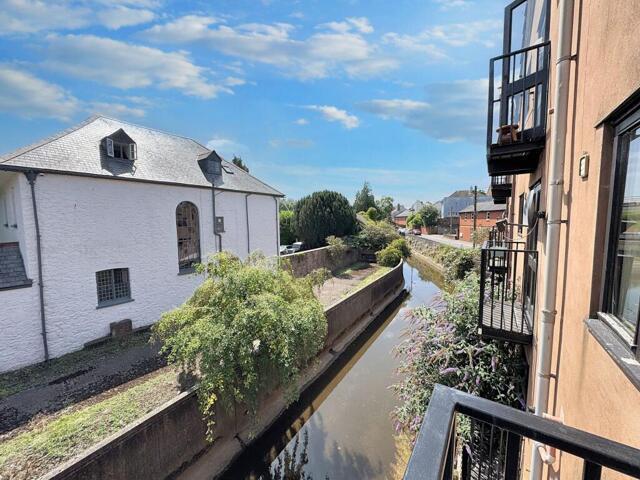 For Sale 2 Bedroom Apartment Tiverton Devon DS98718231