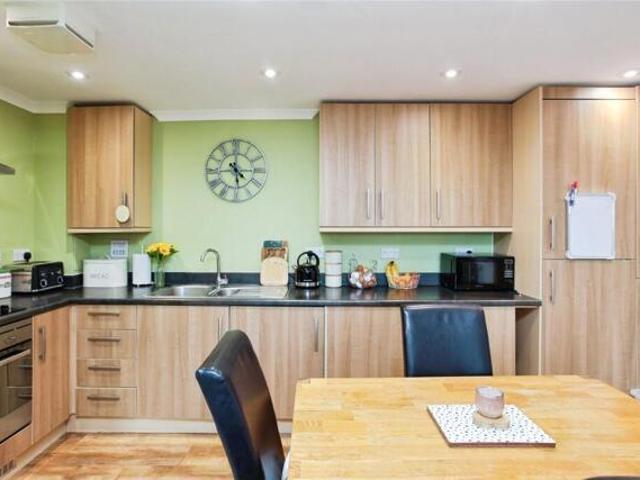 For Sale 2 Bedroom Apartment Tonbridge Kent DLS101676885