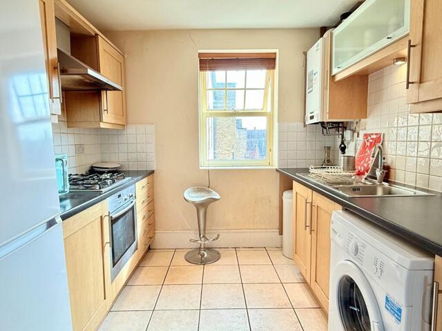 For Sale 2 Bedroom Apartment Upton Northamptonshire DS101100187