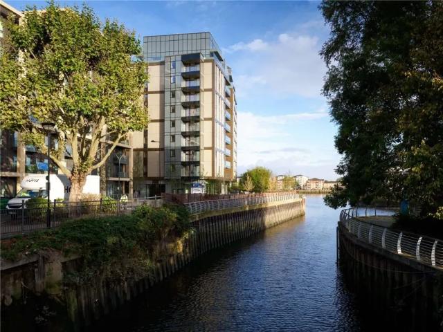 For Sale 2 Bedroom Apartment Wandsworth London DLS102596488