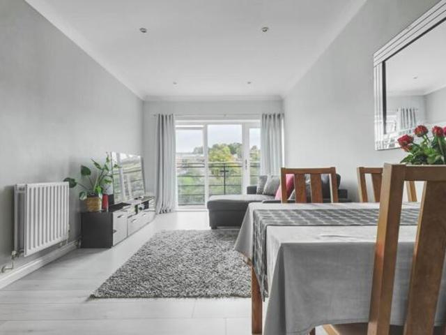 For Sale 2 Bedroom Apartment Ware Hertfordshire DLS99608538