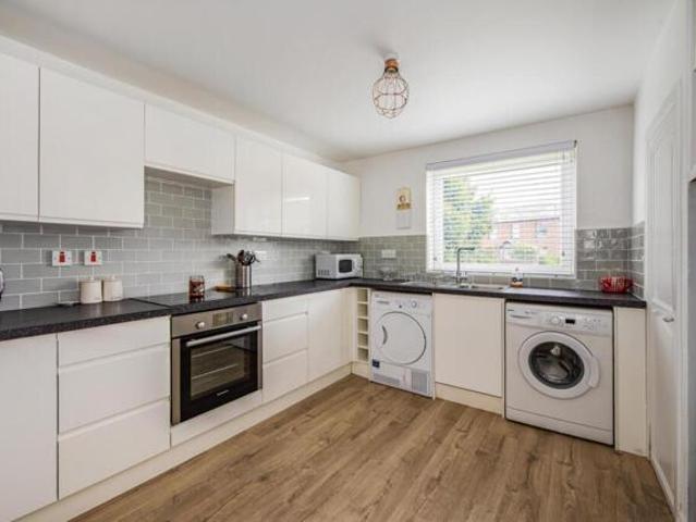 For Sale 2 Bedroom Apartment Warsash Warsash DLS101675255