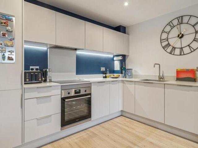 For Sale 2 Bedroom Apartment Watford Hertfordshire DLS99029120
