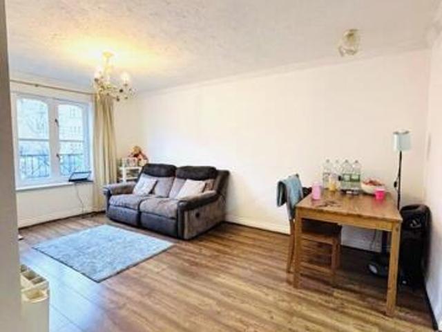 For Sale 2 Bedroom Apartment Watford Hertfordshire DLS99773489