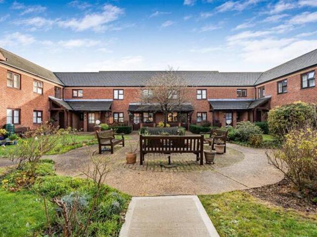 For Sale 2 Bedroom Apartment Welwyn Garden City Hertfordshire DS98262596