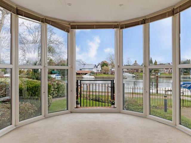 For Sale 2 Bedroom Apartment Windsor Windsor And Maidenhead DLS102023794