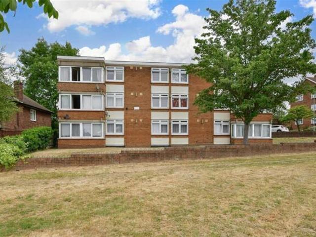 For Sale 2 Bedroom Apartment Woodford Green Great London DS99642087