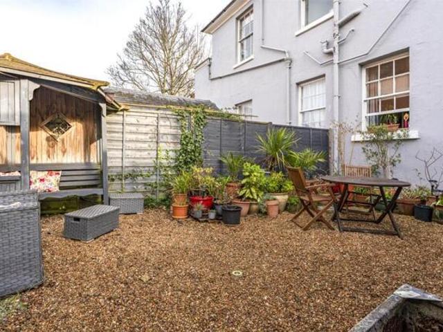 For Sale 2 Bedroom Apartment Worthing West Sussex DLS99986402