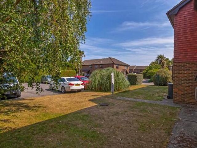 For Sale 2 Bedroom Apartment Worthing West Sussex DS99436790
