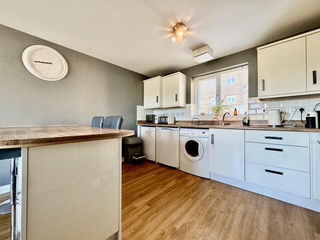 For Sale 2 Bedroom Apartment Yeovil Somerset DLS100988105