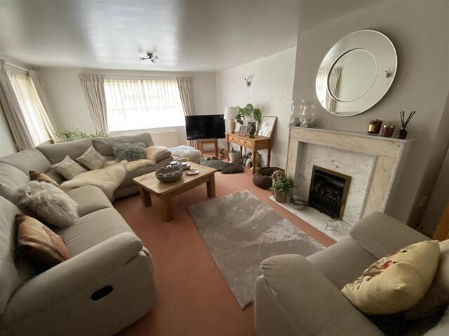For Sale 2 Bedroom Bungalow Cowers Lane Cowers Lane DLS99344559