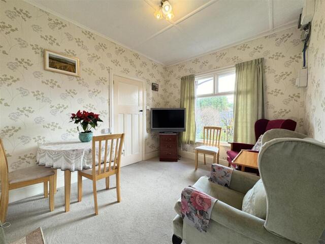 For Sale 2 Bedroom Bungalow Cornwell Oxfordshire DLS98930142