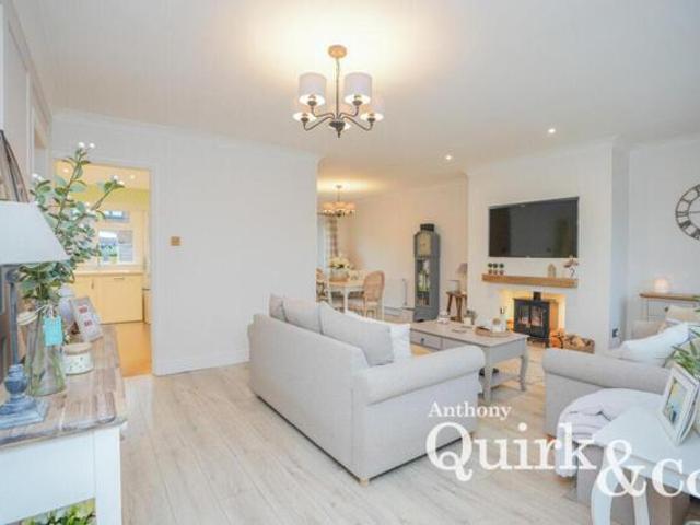 For Sale 2 Bedroom Bungalow Canvey Island Essex DLS99161505